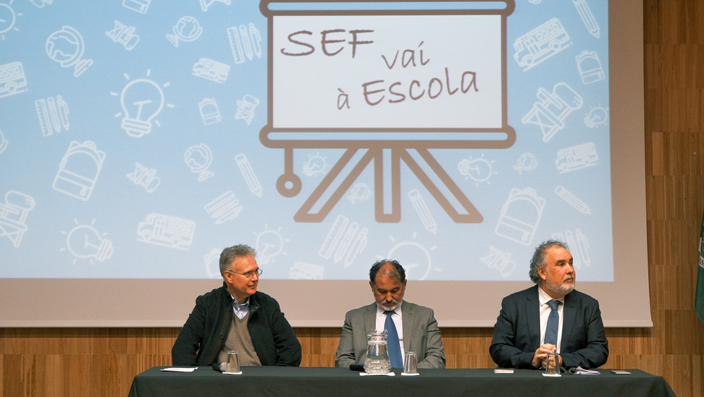 SEF vai à Escola